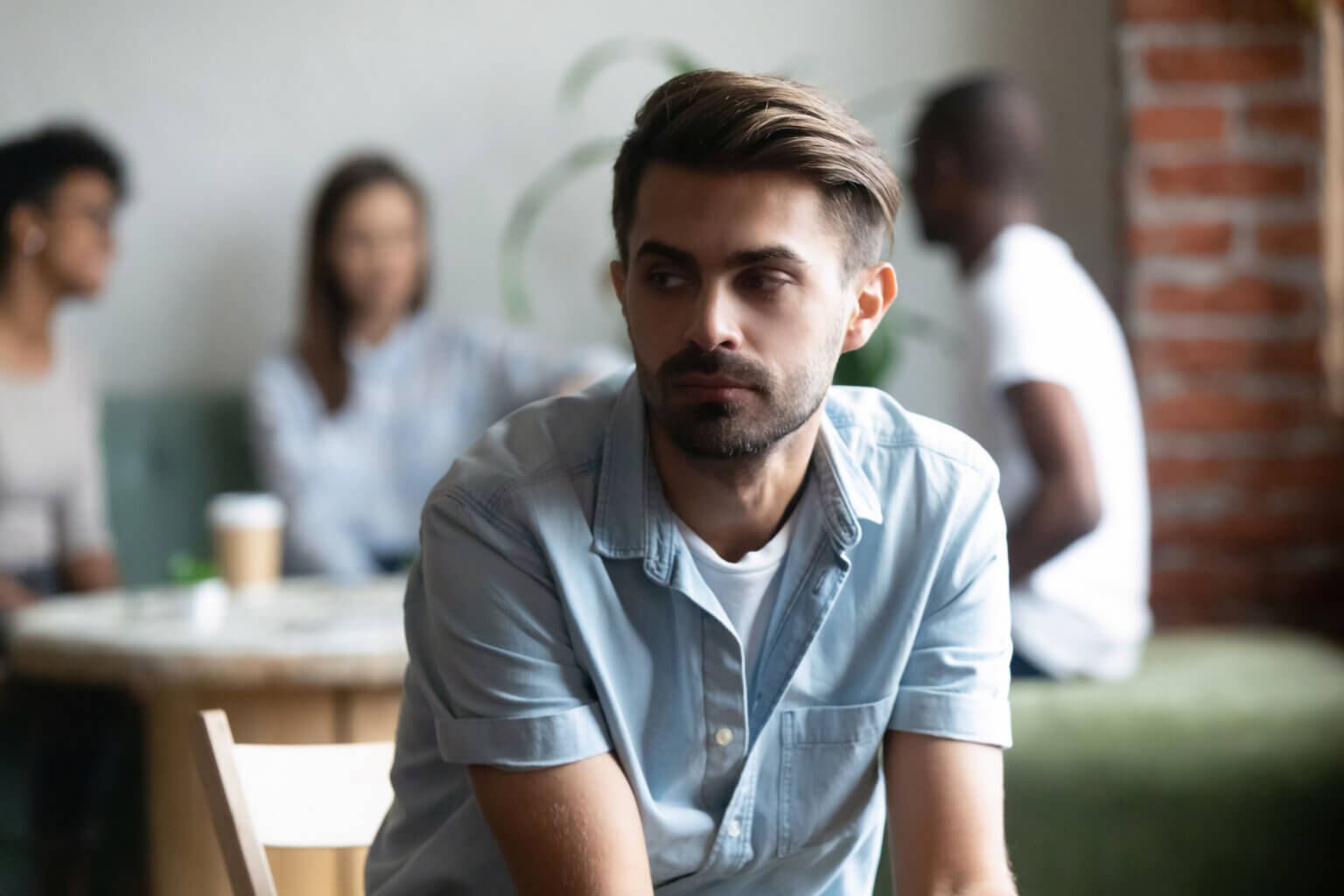 I Am a 32-Year-Old Guy. I Can Never Get a Date. Why? | Dating Logic